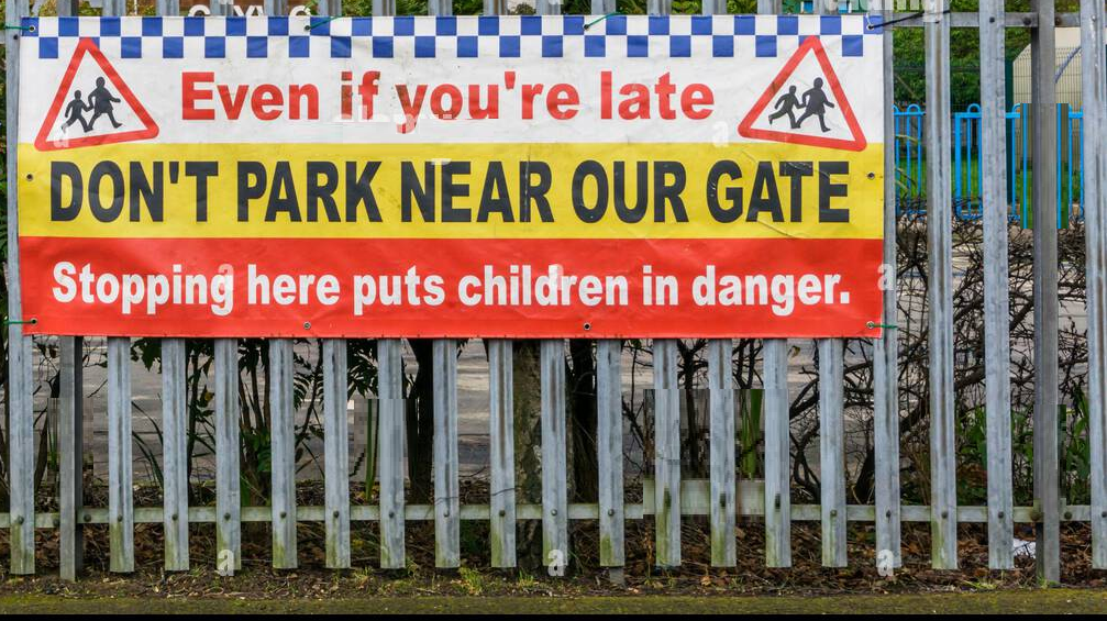 school no parking fence banner - Edusign: School Banners, Flags, Signs ...